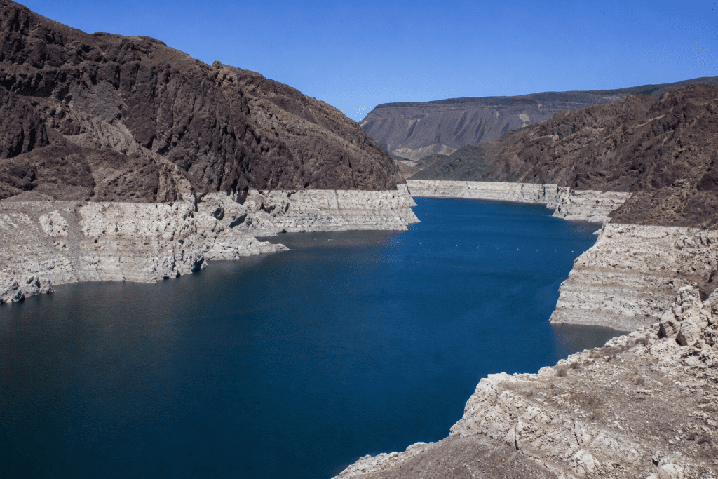 Lake Mead Water Levels Slide Toward Crucial 1,050-Foot Threshold ...